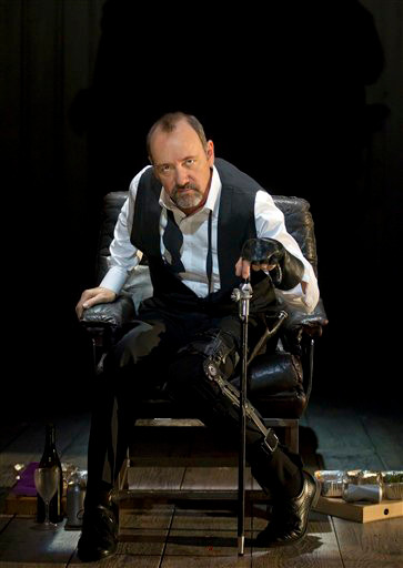 Kevin Spacey is wickedly good as 'Richard III' - The Sumter Item