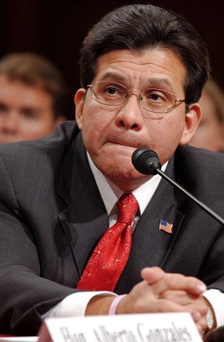 Gonzales denies pressuring Ashcroft - The Sumter Item