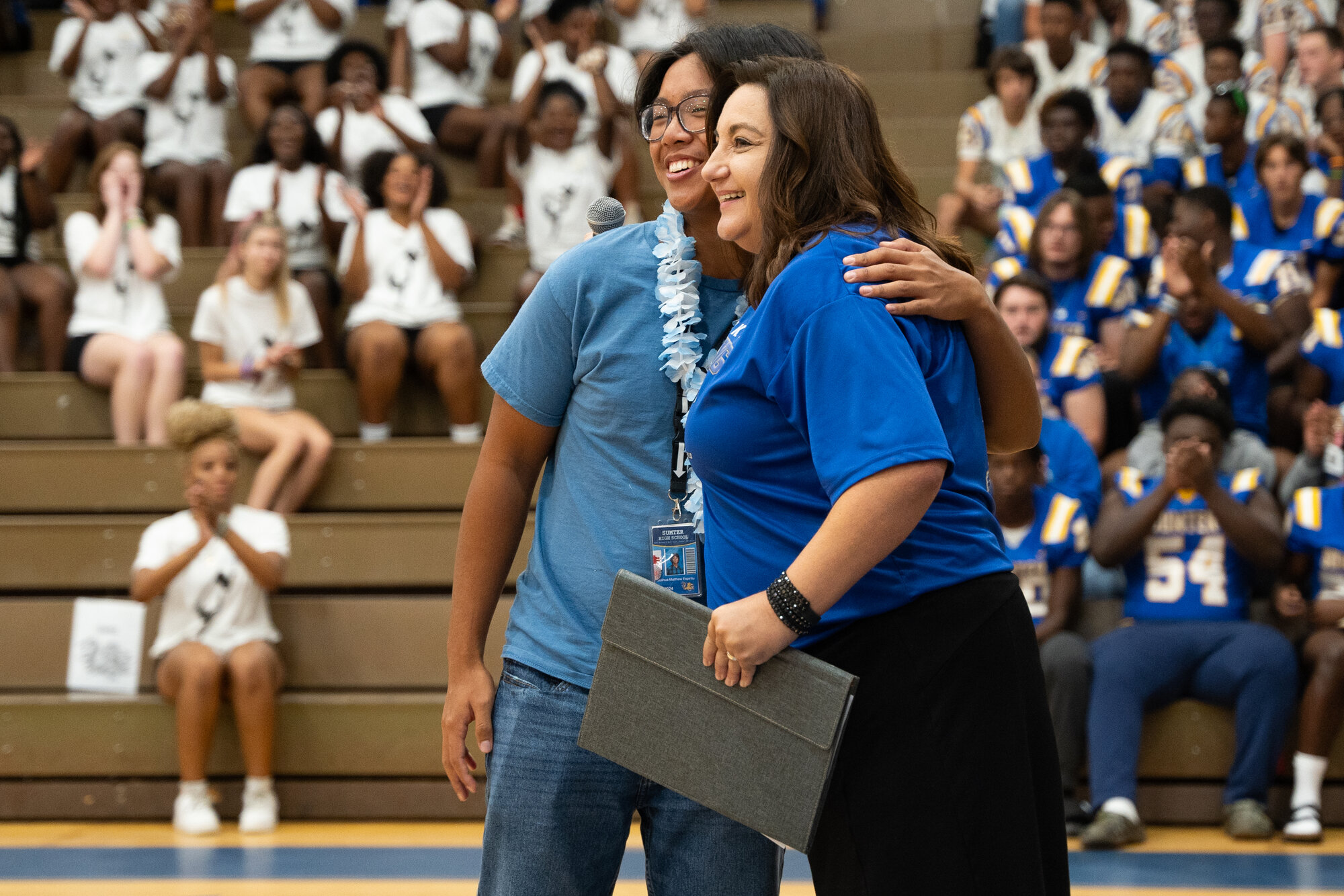 2 Sumter High seniors earn top national honors - The Sumter Item