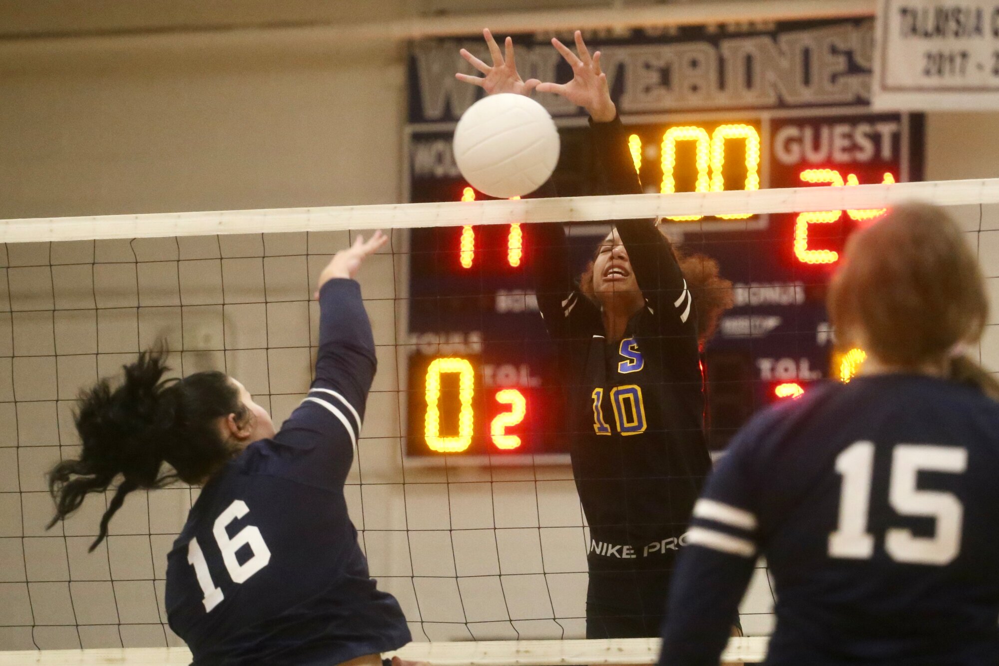 PHOTOS: East Clarendon volleyball hosts Sumter High - The Sumter Item