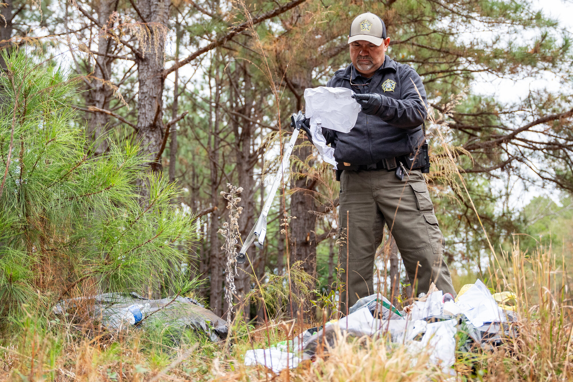 Sumter County litter officers do what it takes to hold litterbugs ...