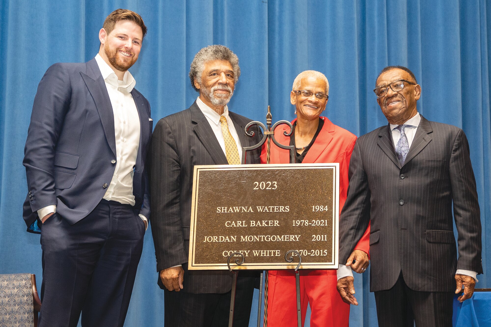 Sumter High welcomes 8 into Athletic Hall of Fame with emotional ...