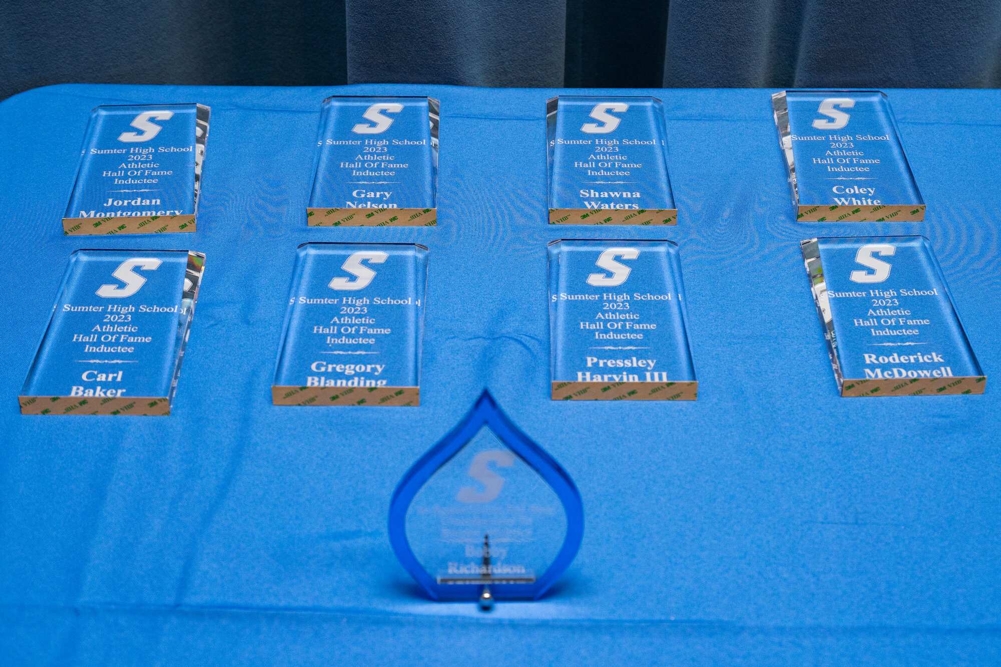 Sumter High welcomes 8 into Athletic Hall of Fame with emotional ...