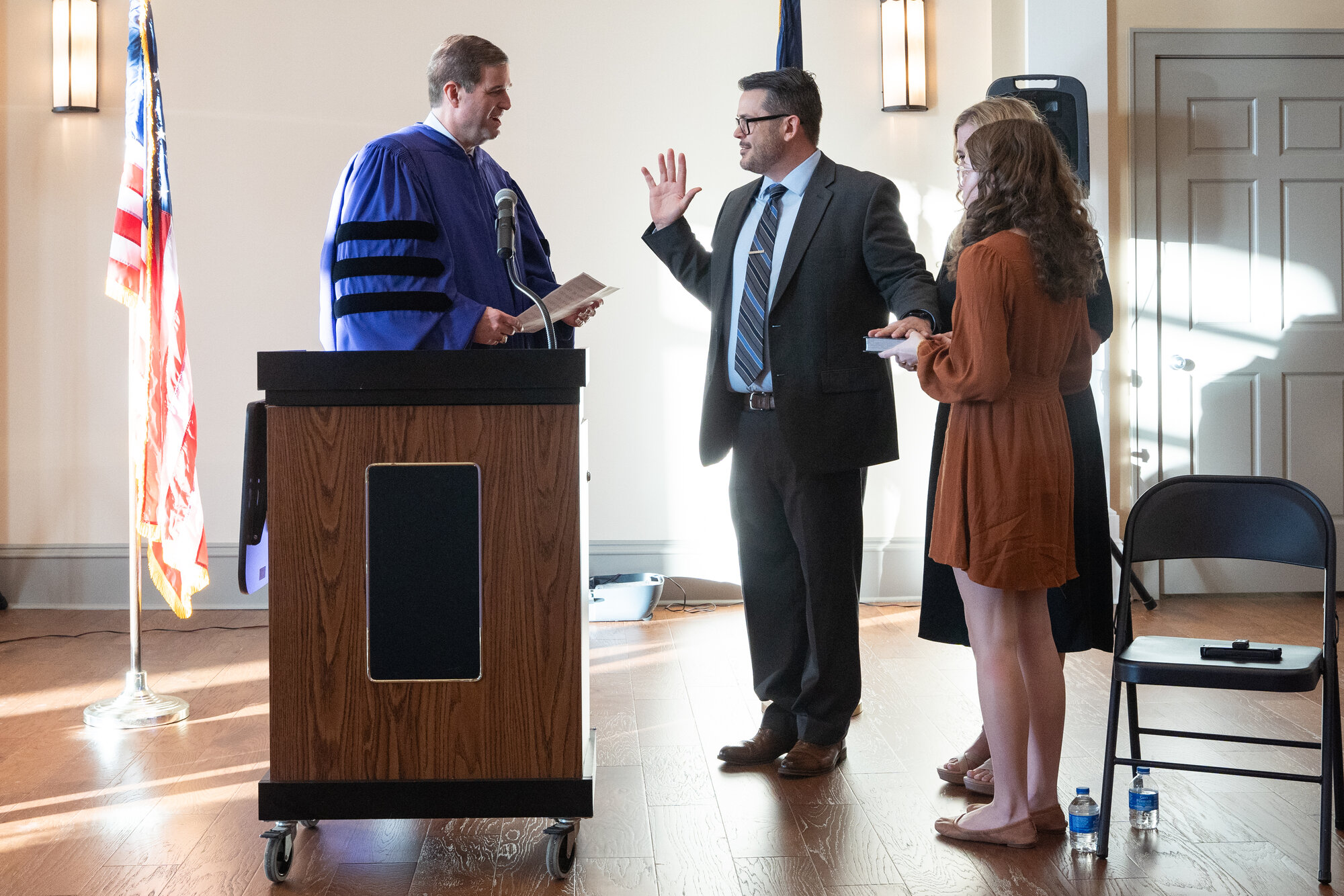 Sen. Zell sworn in during ceremony - The Sumter Item