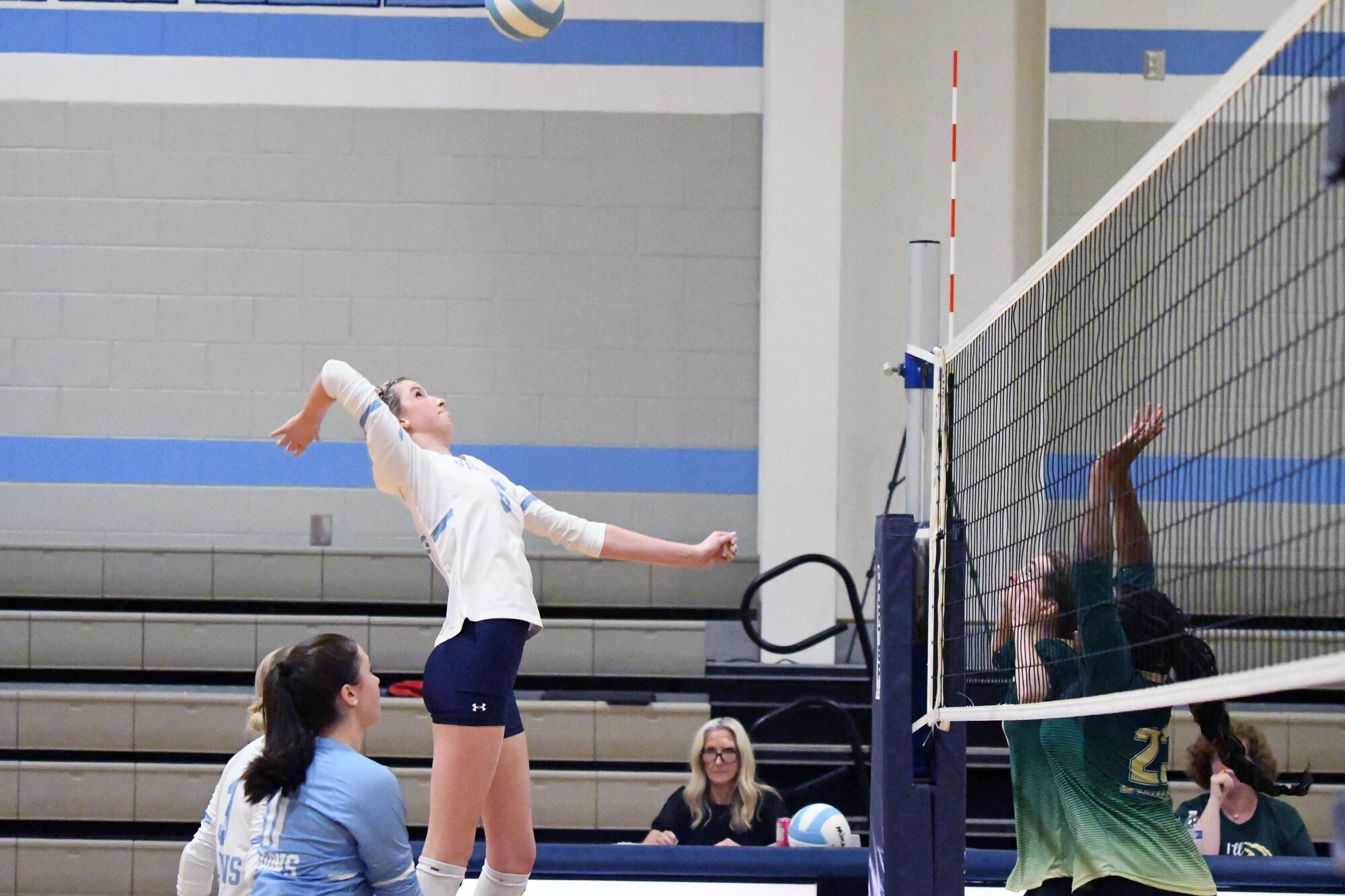 PHOTOS: Wilson Hall volleyball hosts Thomas Sumter - The Sumter Item