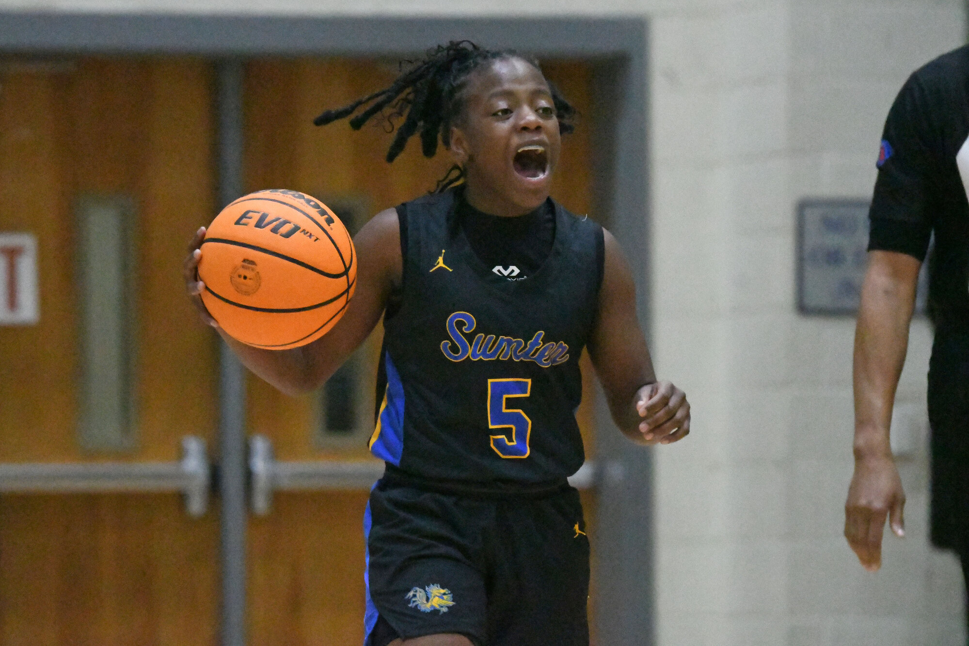 Sumter High sweeps first run through county, takes pair from Crestwood ...