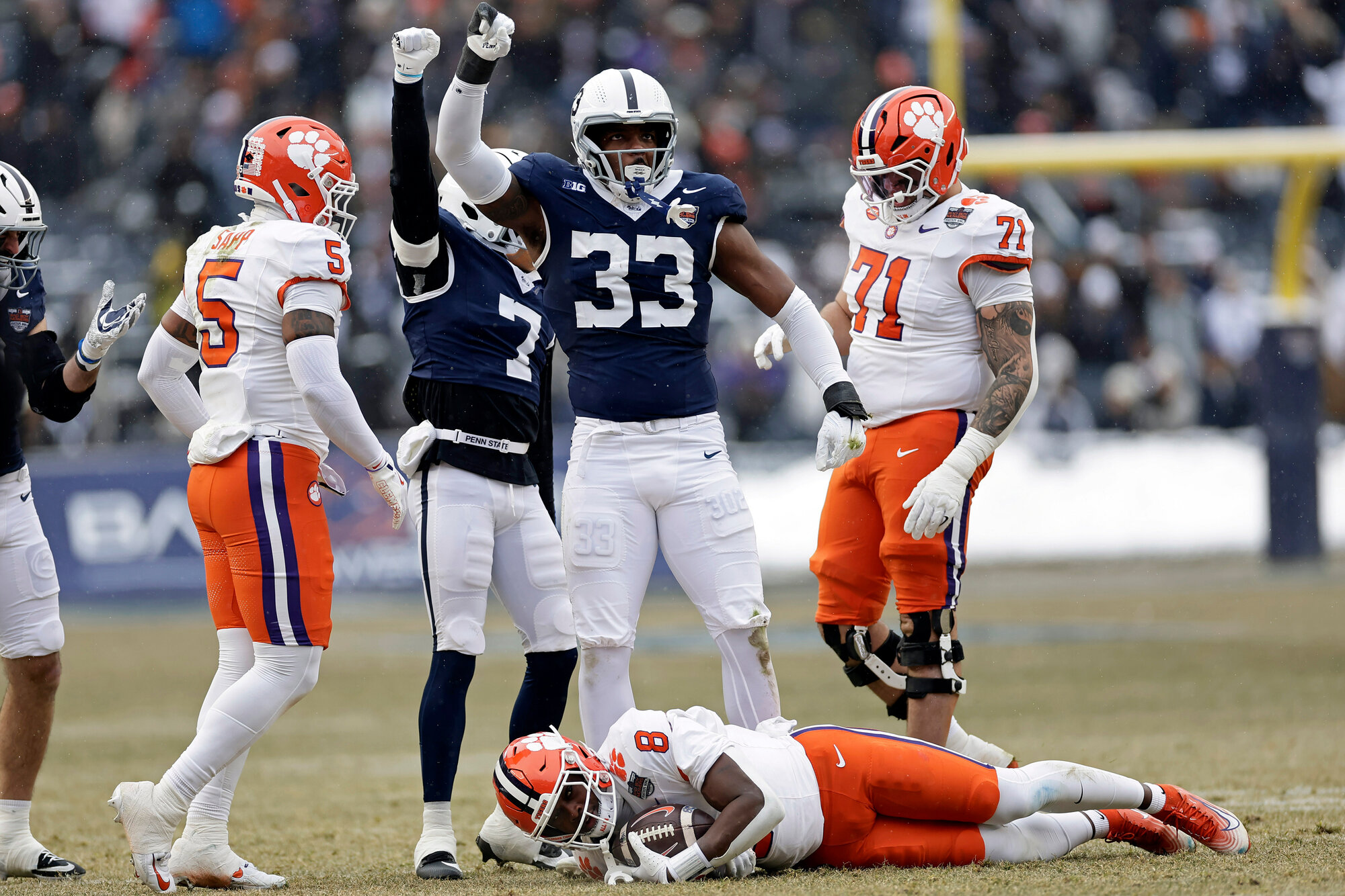 Grunkemeyer throws 2 TDs as Penn State beats Clemson 22-10 in Pinstripe ...
