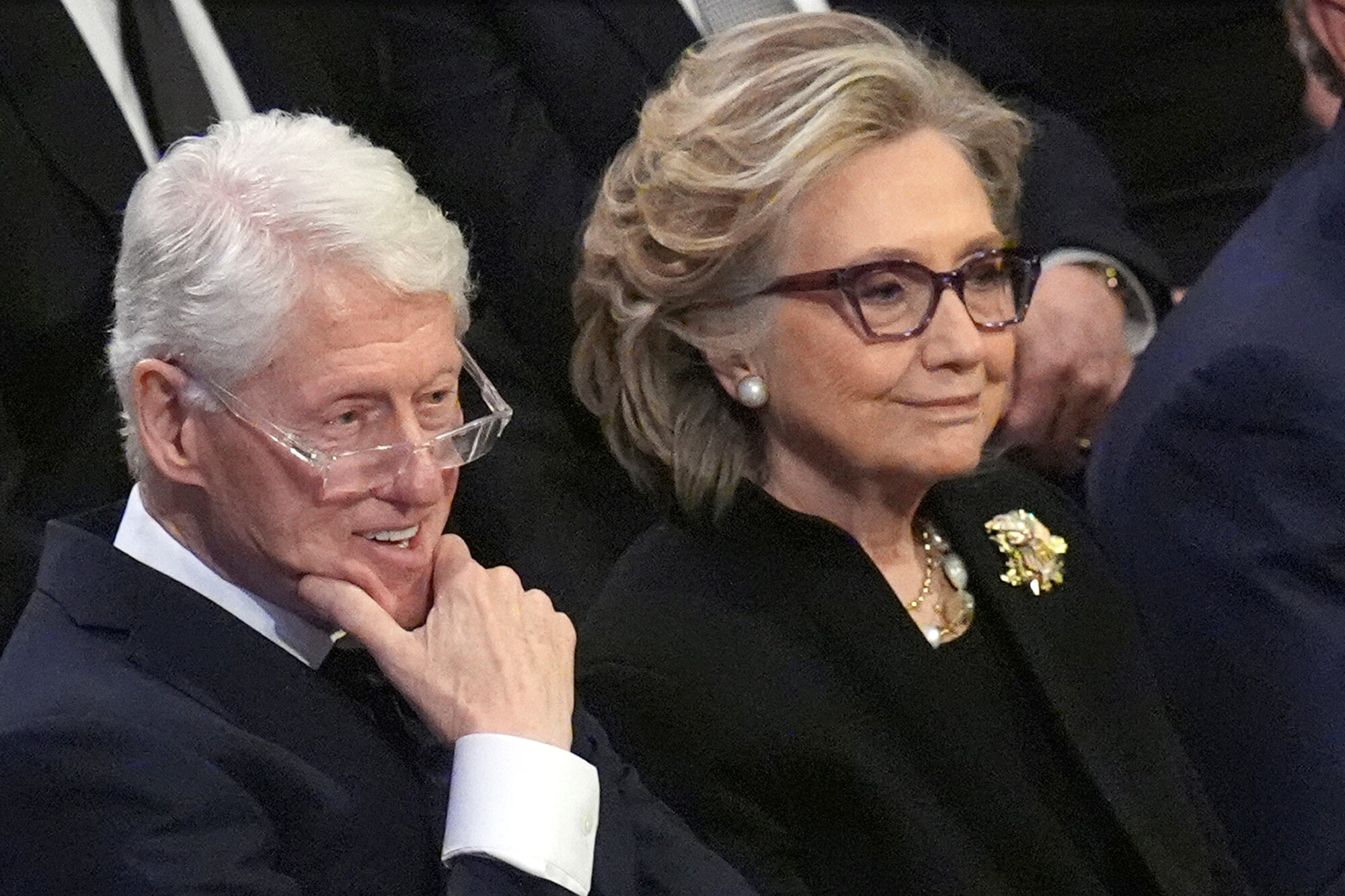 House Republicans begin push to hold the Clintons in contempt of ...