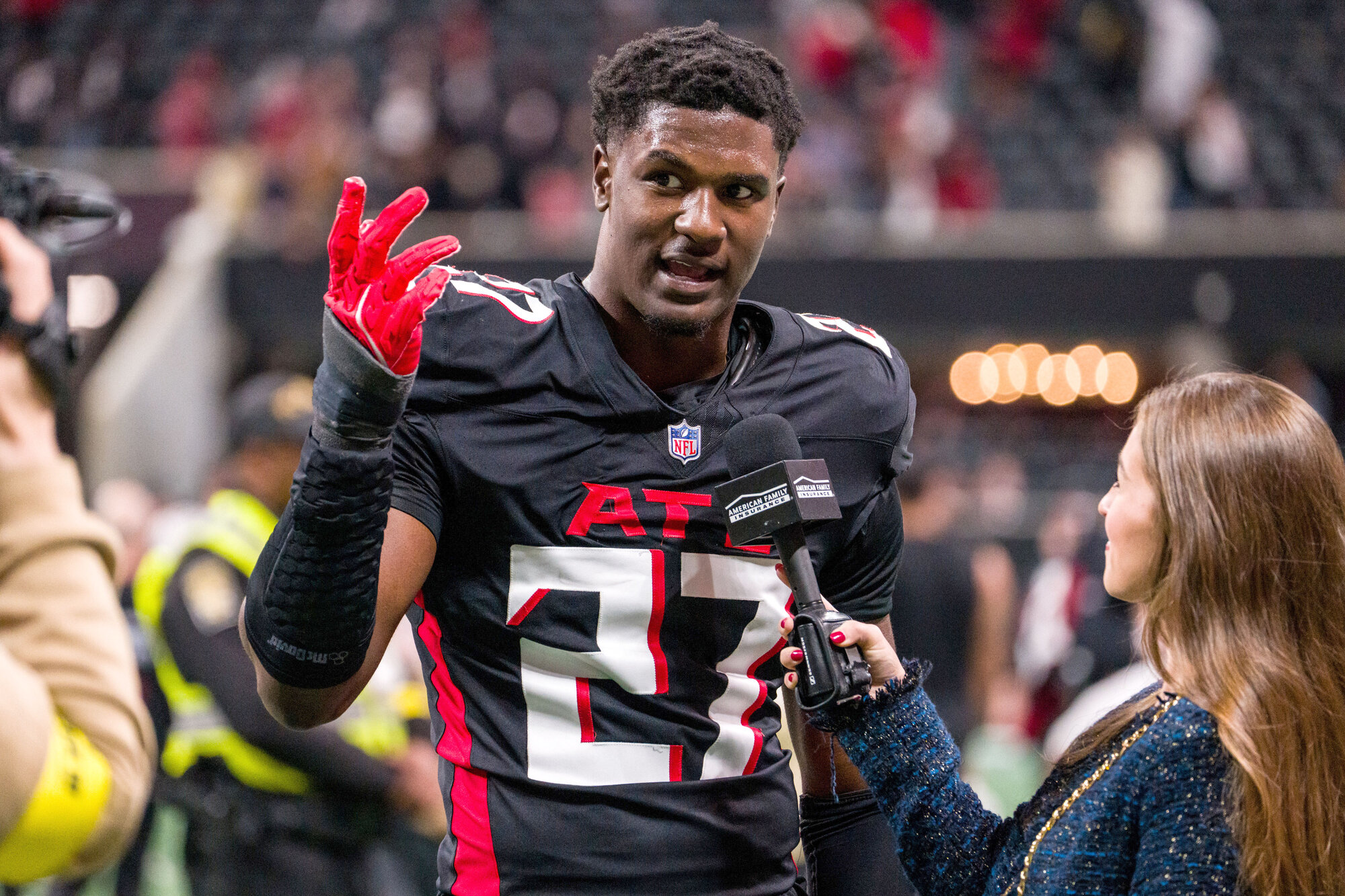 Attorney says Falcons rookie Pearce Jr. maintains his innocence while ...