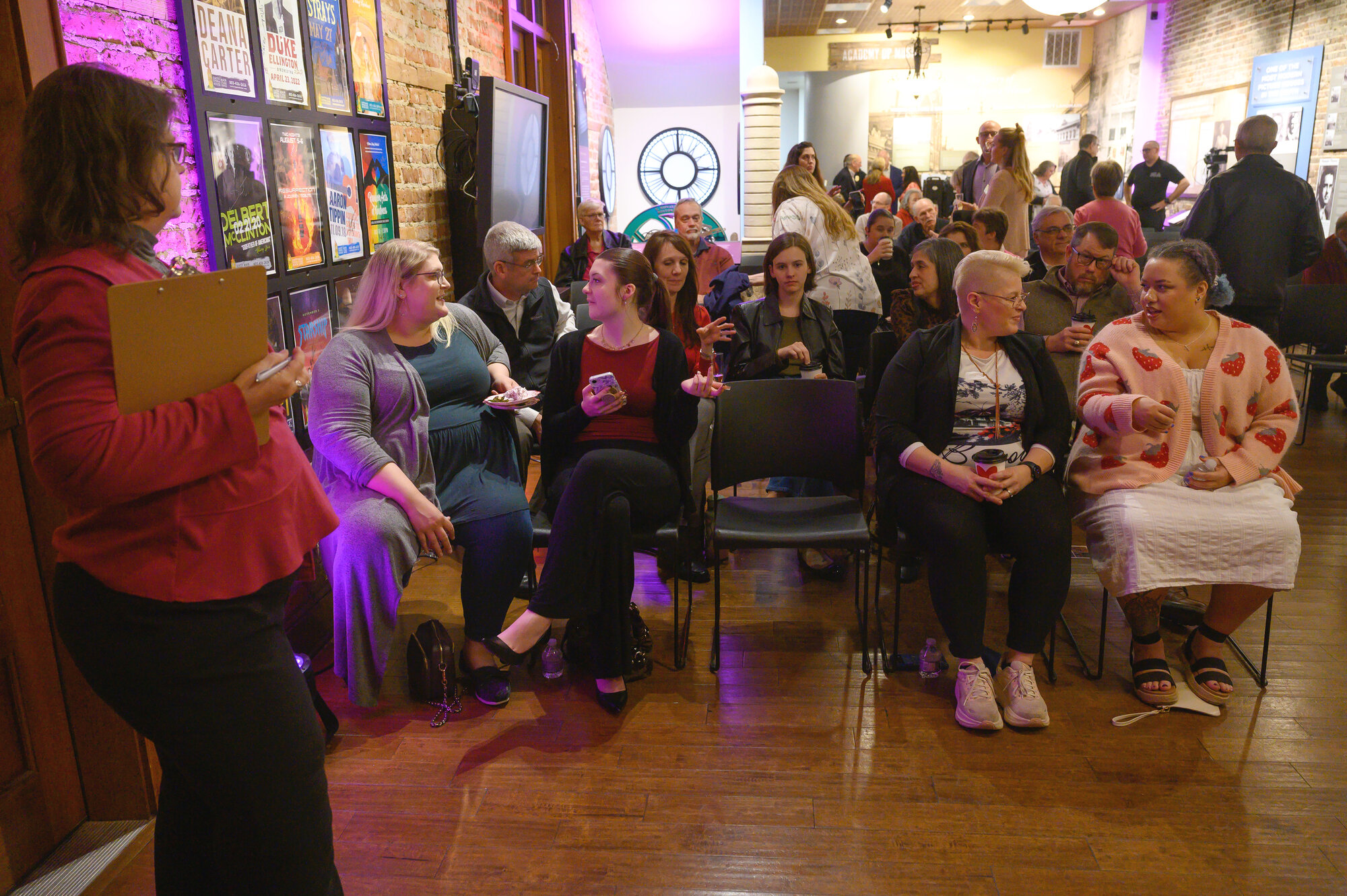 Sumter shows love, sells out opera house's 'Broadway in Love ...