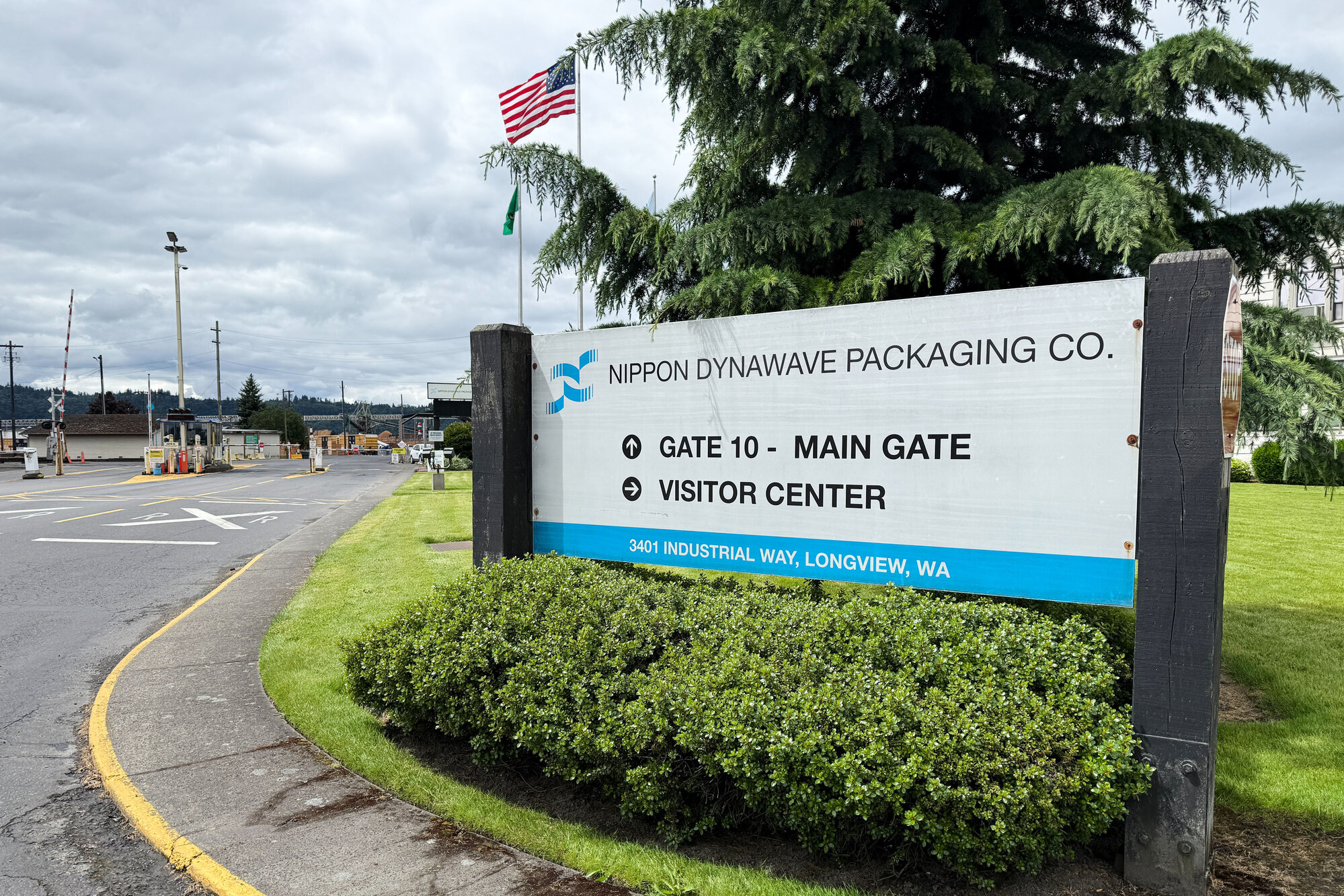 Deaths reported after tank implodes at Washington pulp and paper mill ...